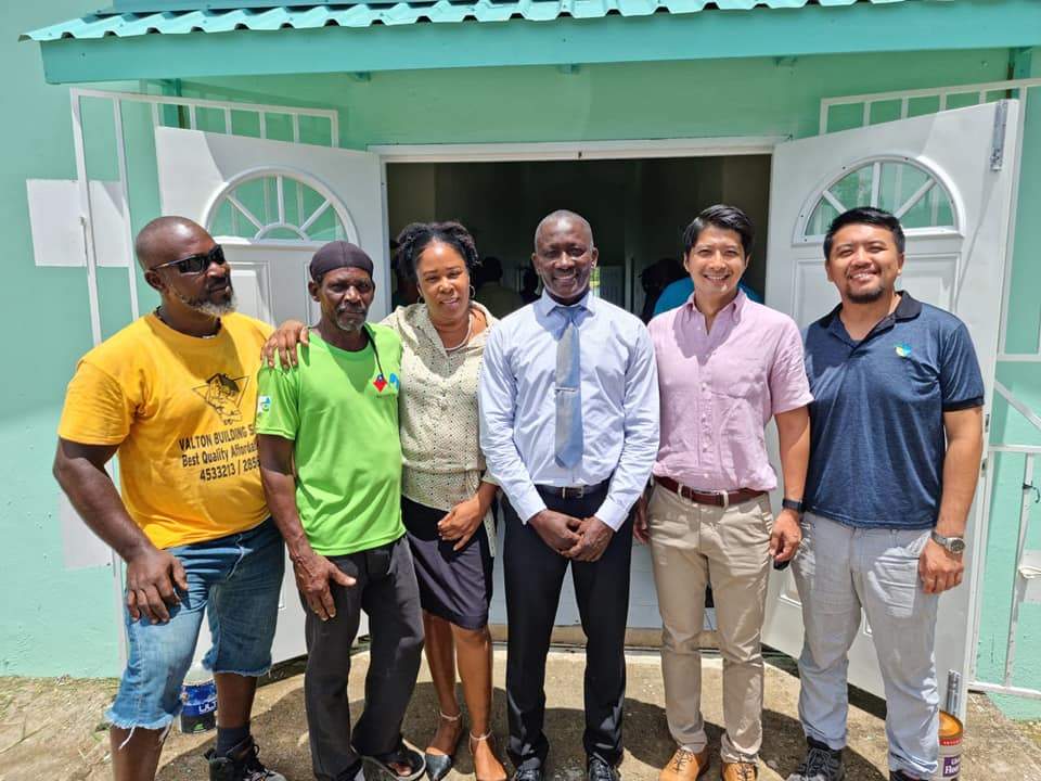 SCENES AT THE SUBSIDIZED AGRICULTURAL INPUT SALE - Ministry of ...